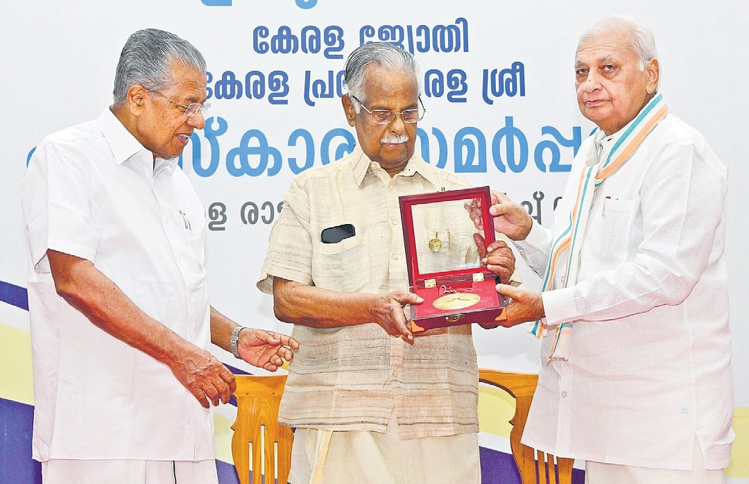 Governor presents Kerala Jyothi Award to T Padmanabhan