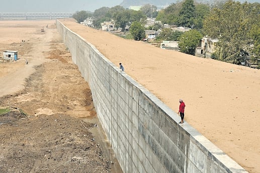AP unveils South India's longest retaining wall, bolstering flood ...