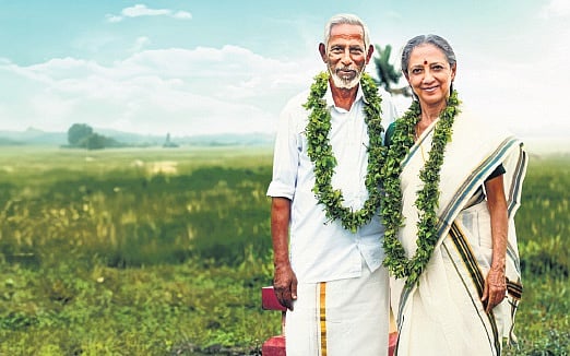 'Jananam 1947 Pranayam Thudarunnu' movie review: Sweet stir of love and ...