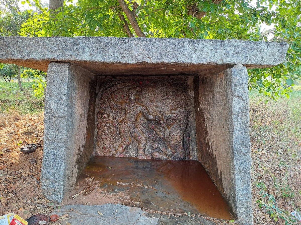 600-year-old slab honouring hero found in Tirupattur village