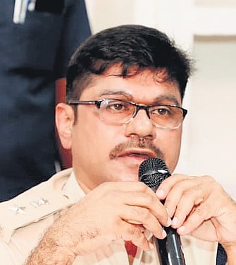 Three Andhra district officials discuss plans to step up vigil at borders