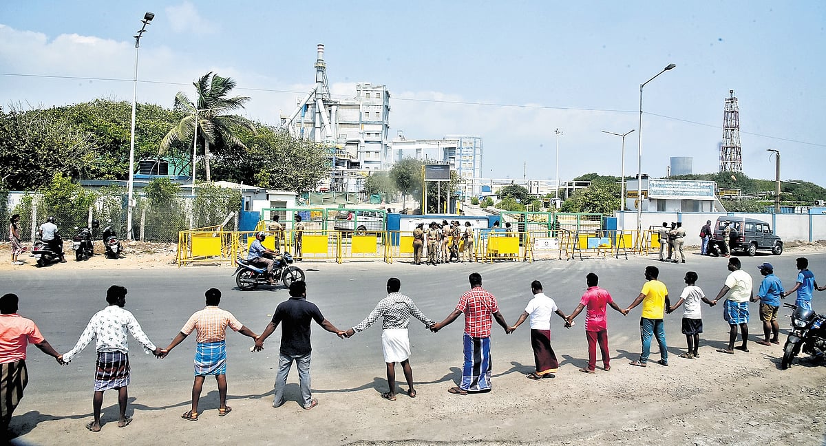 Human-chain protest staged against Ennore fertiliser plant