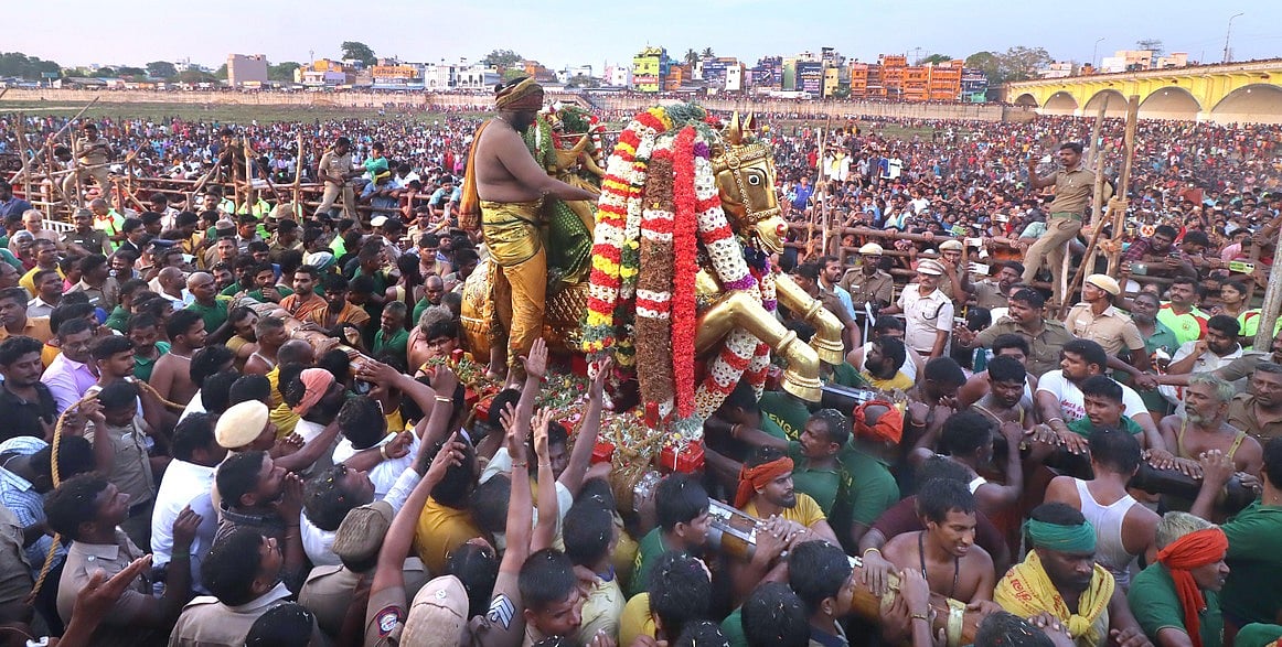 Chithirai fest: A night of divinity, celebrations in Madurai