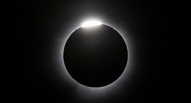 'Spectacular' total solar eclipse leaves North Americans spellbound