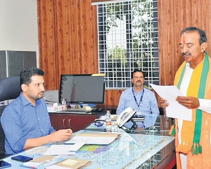 48 candidates file nominations on first day