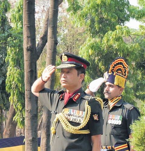 Gen Neeraj Varshney takes over command of MCEME