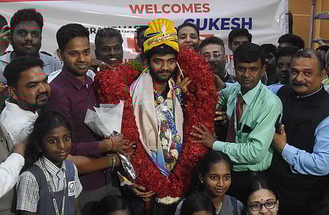 School kids, mad media scrum and chants of 'Gukeeeeesh, Gukesh': How ...