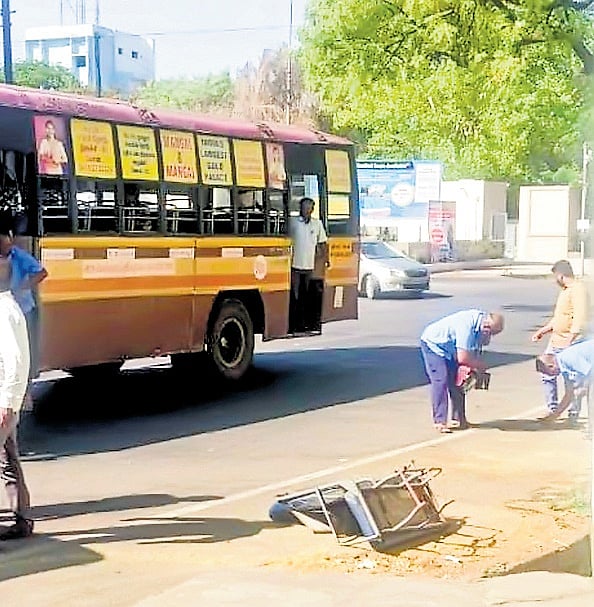 TNSTC bus takes sharp turn, conductor and his rickety seat fly out ...