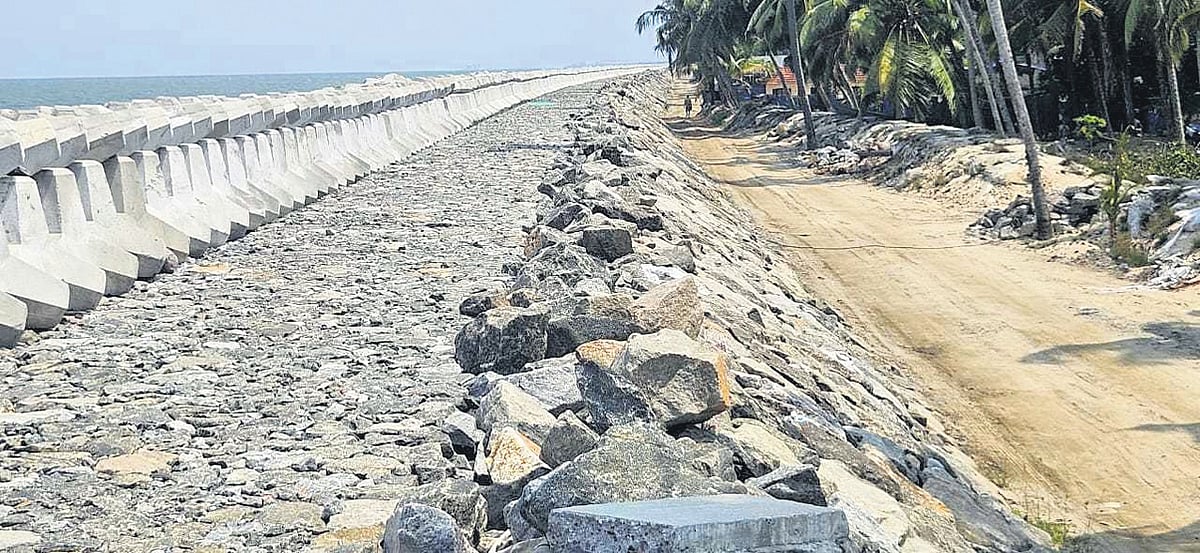 Kerala: Chellanam seawall road seeks lifespan extension