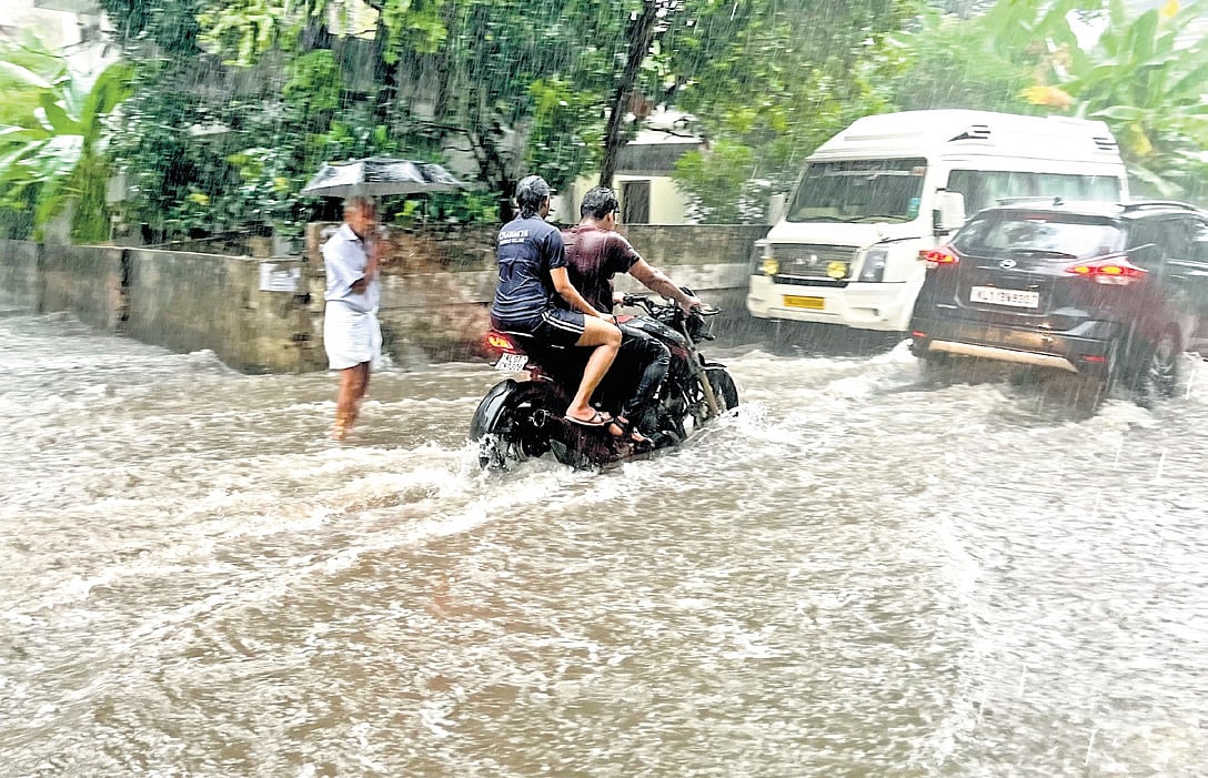 KSRTC bus station turns ‘swimming pool’