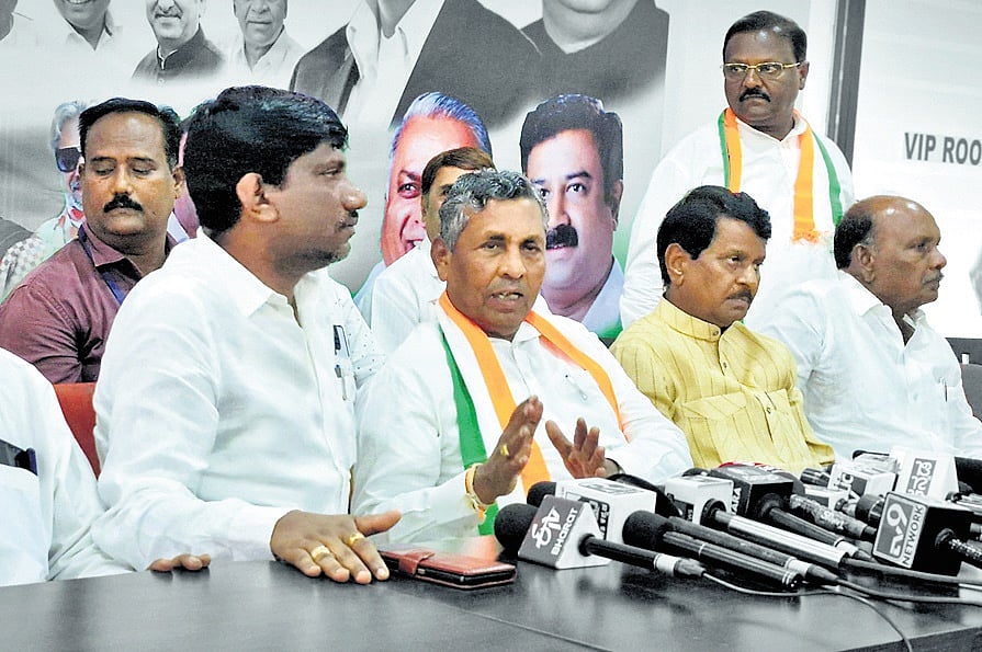 Congress well-poised to win handsomely in Karnataka: Minister KH Muniyappa