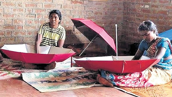 Attappadi tribal women’s Karthumbi umbrellas make a splash at Infopark