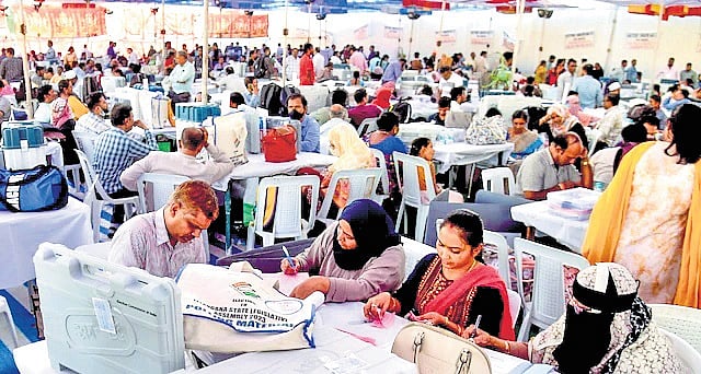 Poll fervour makes a comeback in Srinagar after three decades
