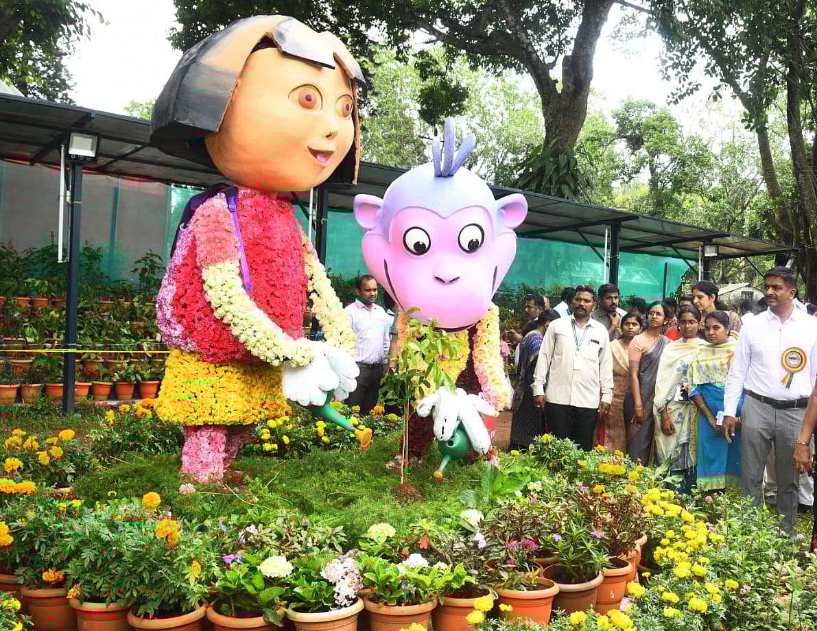 Five-day flower show begins in Yercaud