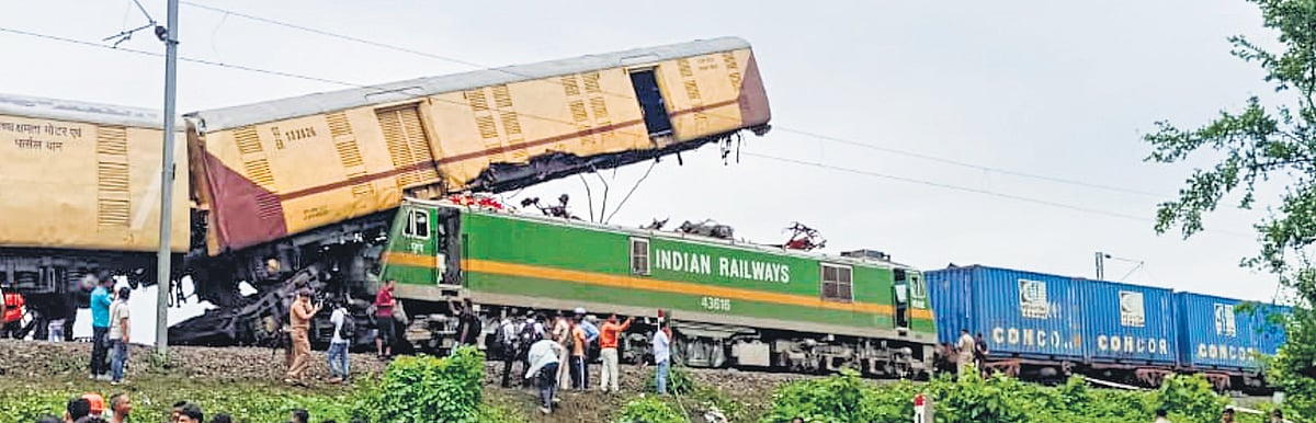 Railways fast-track Kavach implementation after Kanchanjunga crash