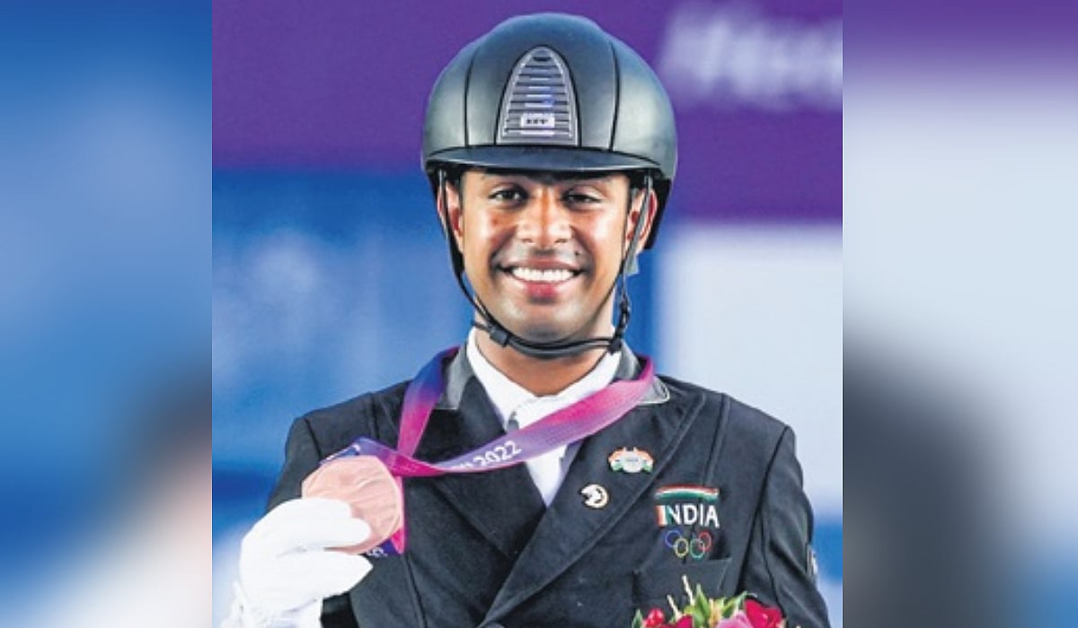 EFI picks Anush over Shruti for Paris Games