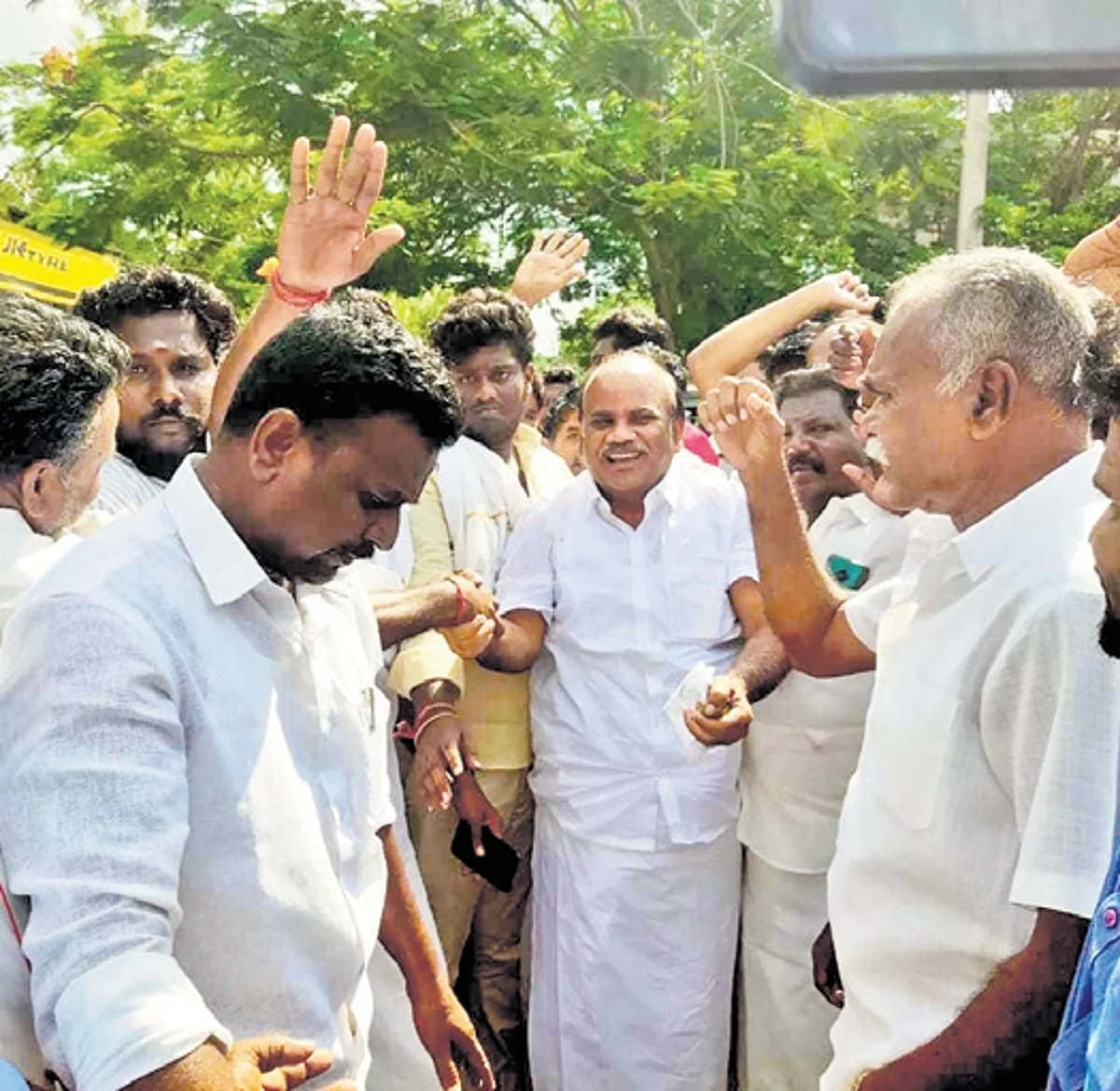 Tamil Nadu: Bail for BJP leader after 80 days in seer extortion case Tamil Nadu: Bail for BJP leader after 80 days in seer extortion case