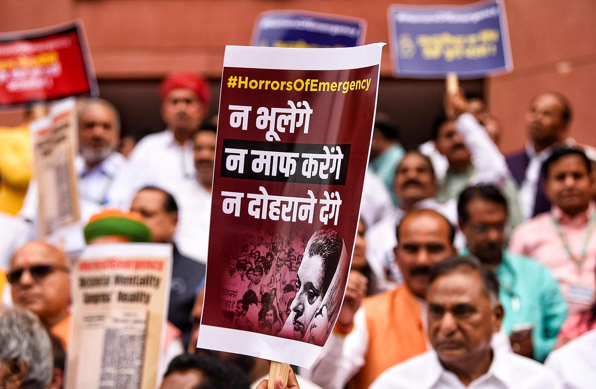 Rahul-Modi Handshake Followed by Protests and Adjournment After Speaker ...