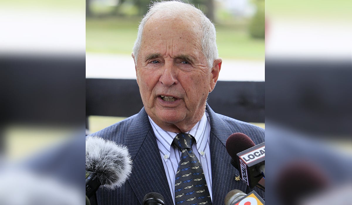 Former astronaut William Anders, who took iconic Earthrise photo, has ...