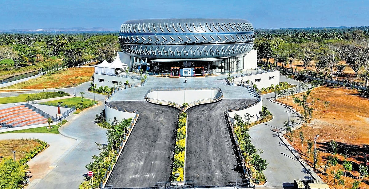 Journey through time: Payana Museum showcases 50 years of vintage car ...