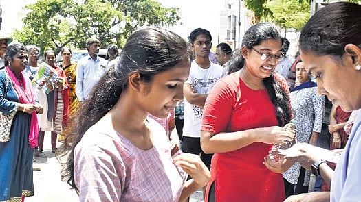 Eight from TN among 67 national toppers in NEET-UG