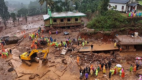 DAY 2 | Wayanad landslides: Over 170 dead, 225 missing; Army recovers ...