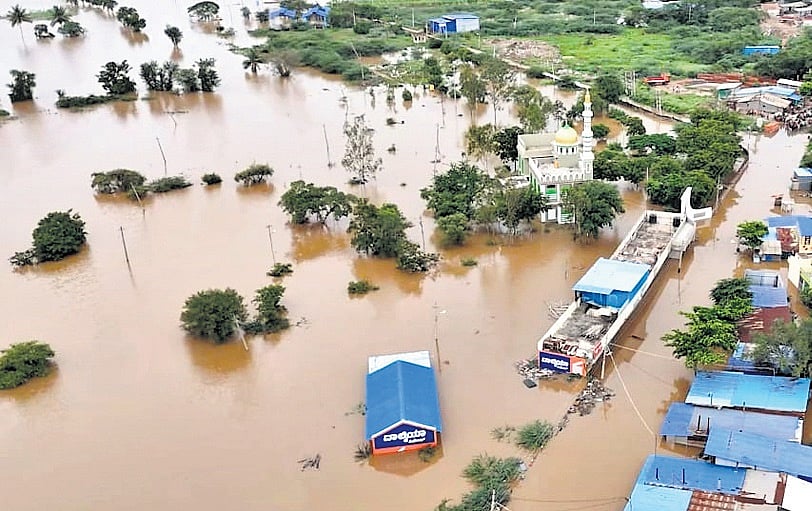 Krishna River floods Belagavi, Raichur, Bagalkot districts in Karnataka