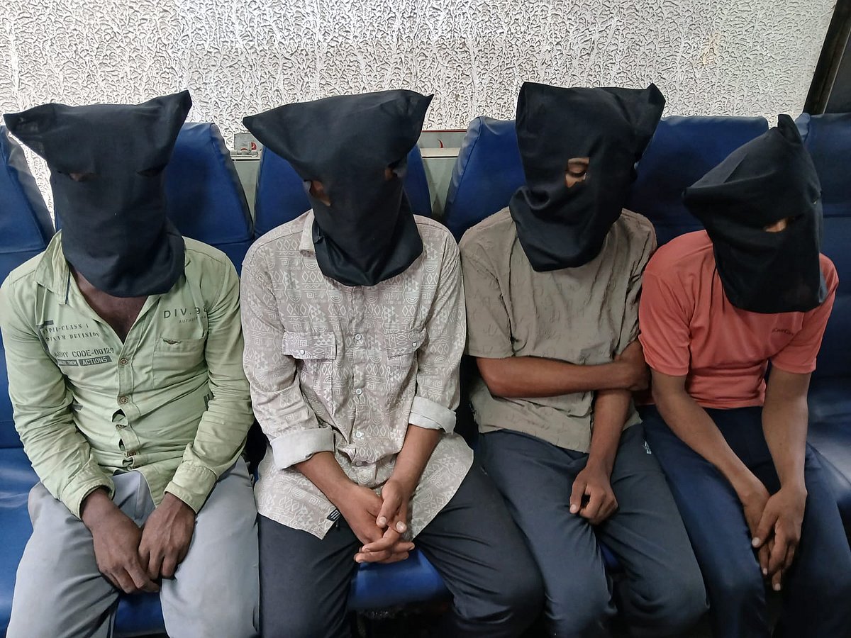 Two 'Chaddi' gang members shot at while fleeing from police in Mangaluru