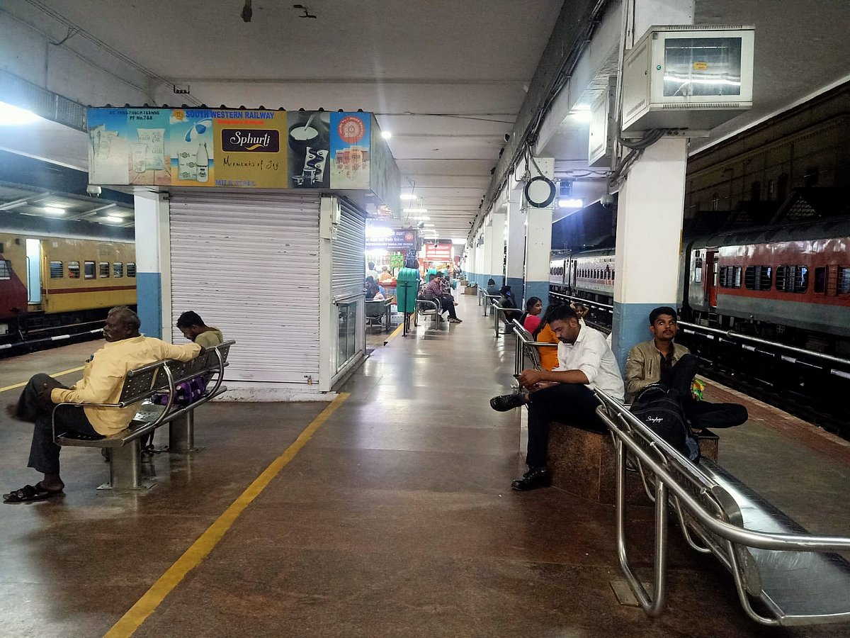 West Bengal man ends life under Mysore-bound train at KSR Bengaluru ...