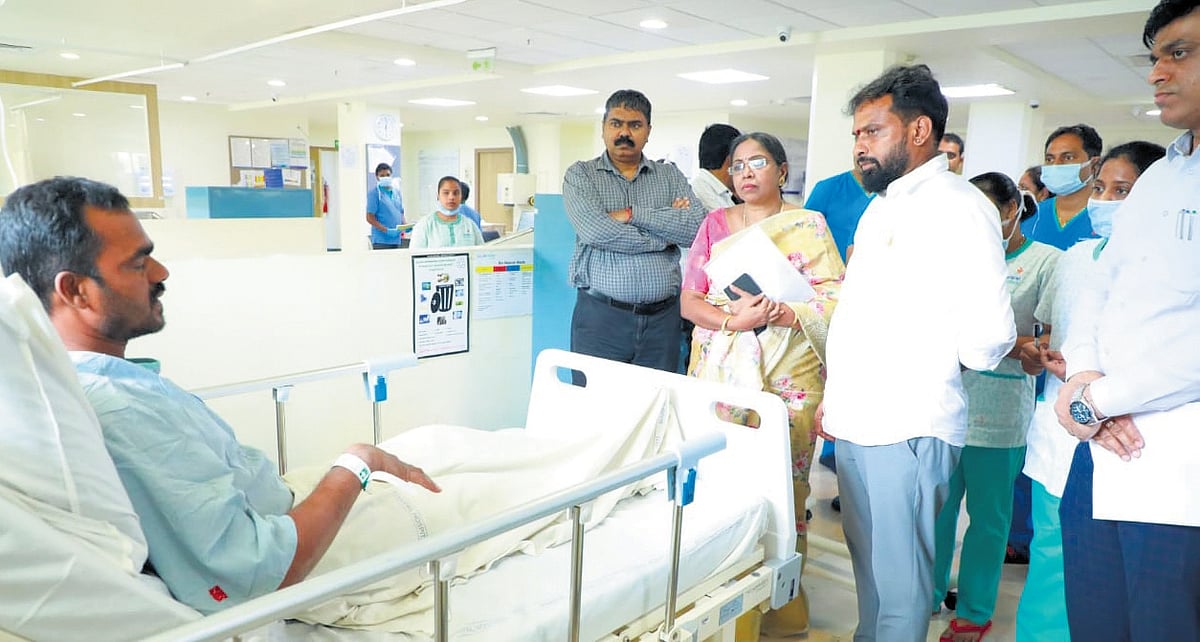 Labour Minister Vasamsetti Subhash visits victims of cement unit blast ...