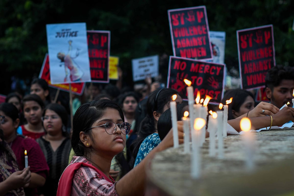 Odisha medicos’ candle march to protest Kolkata rape, murder