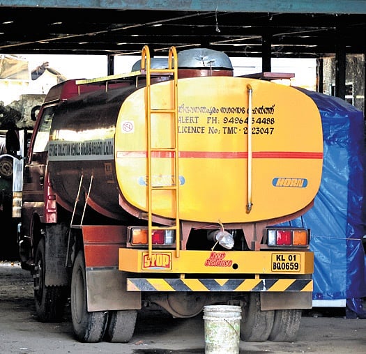 Thiruvananthapuram corporation special squad seizes unauthorised ...