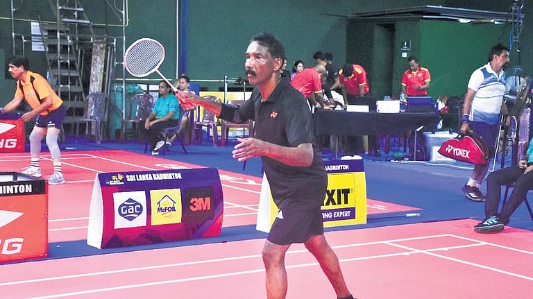 Abdul Latheef sustains winning streak in masters’ badminton