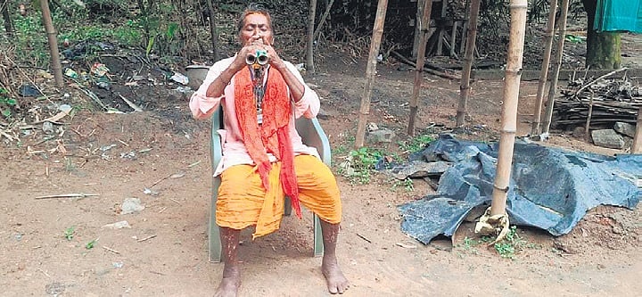 Jodi Mahuri gasps for breath as a few try to keep it alive