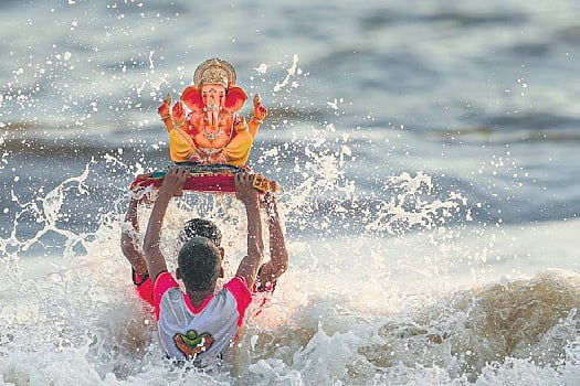 Two drown in Yamuna river during Ganpati immersion ritual