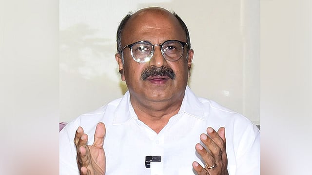 SC extends interim protection from arrest granted to actor Siddique in ...