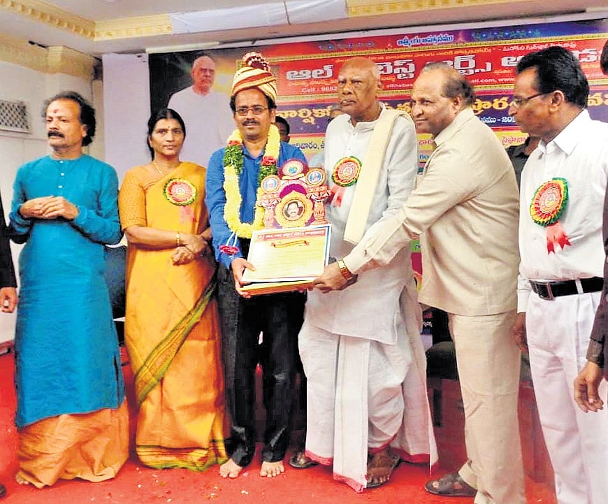 Kanigiri teacher’s YouTube channel empowers underprivileged students