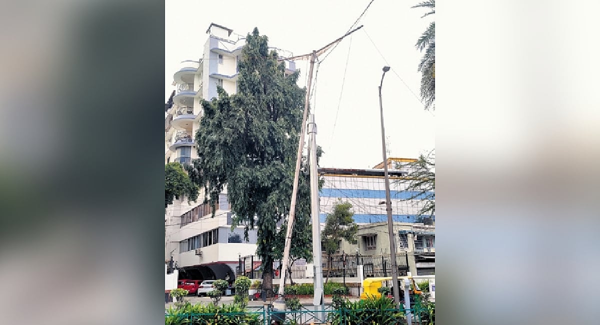Rusted, unused light poles pose big risk to citizens
