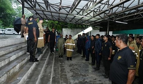Heavy rains cripple Chennai transport, DGP reviews flood response situation