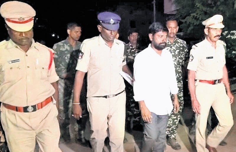 YSRC activist Varra remanded to 14-day judicial custody