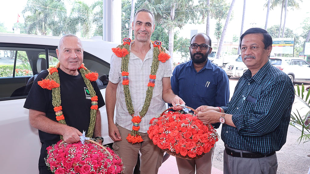 Israeli agricultural experts train farmers in Dindigul