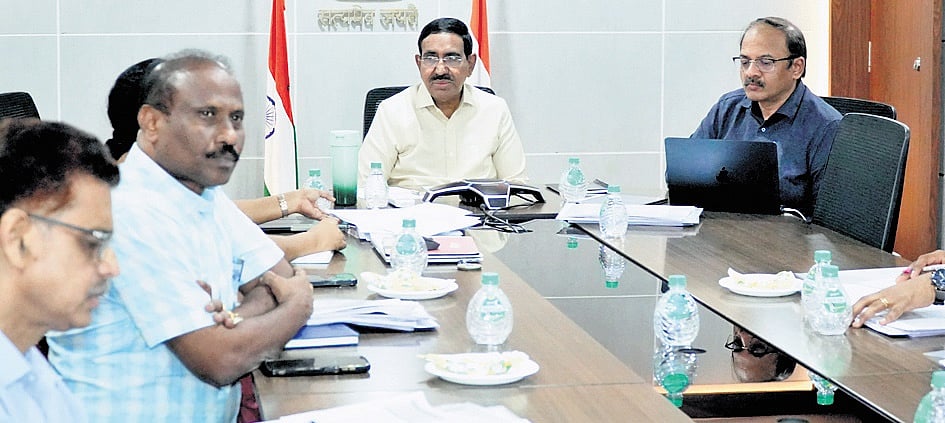 Identify land for housing in UDAs: Minister P Narayana to officials