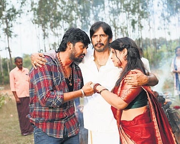 Thriller Manju is Muttatti Devaraj in 'Mugila Mallige'