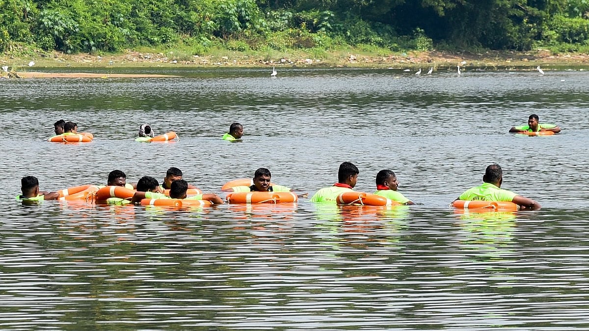 Firefighters recover bodies of three class 10 students drowned in Cauvery