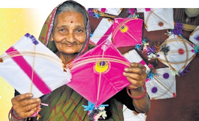 Traditional kite maker in Hyderabad continues family legacy despite ...