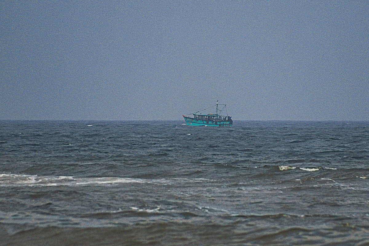 Trawlers continue to fish in prohibited zones, NGT warns of stringent ...