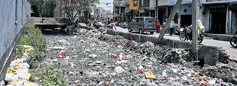 The Dark side of city: Chronic neglect fuels garbage woes in India’s ...
