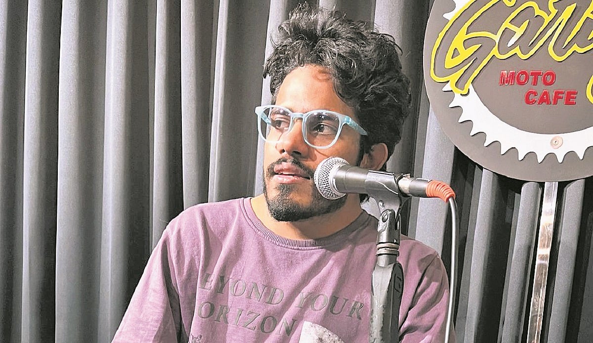 Chal Kya Raha Hai: A melange of quick wit, casual chaos, and all things ...