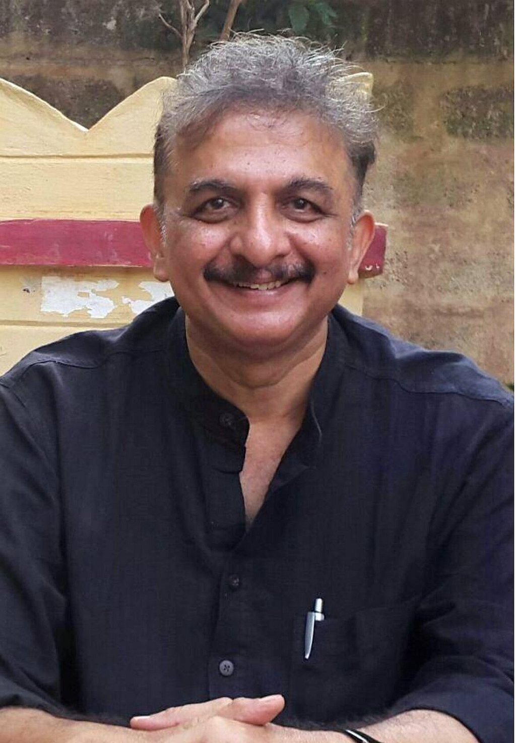 Putting LIT in Literature: Kannada Literateurs react to International ...