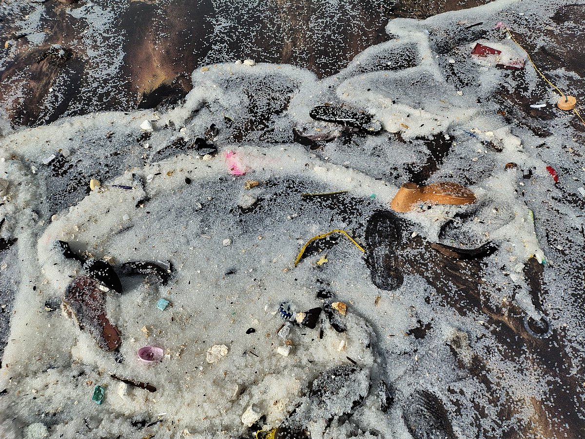 Plastic nurdle spill from Kerala shipwreck reaches Tamil Nadu